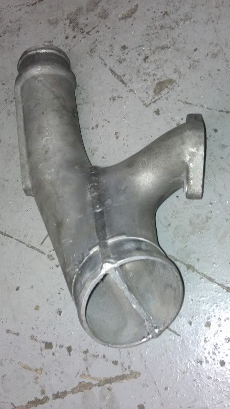 Split plenum twin turbo pipe | GTR Forum