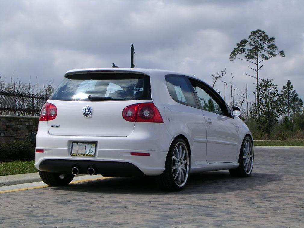 New pics....Candy White R32 | GOLFMKV.com - VW GTI Forum / VW Rabbit ...