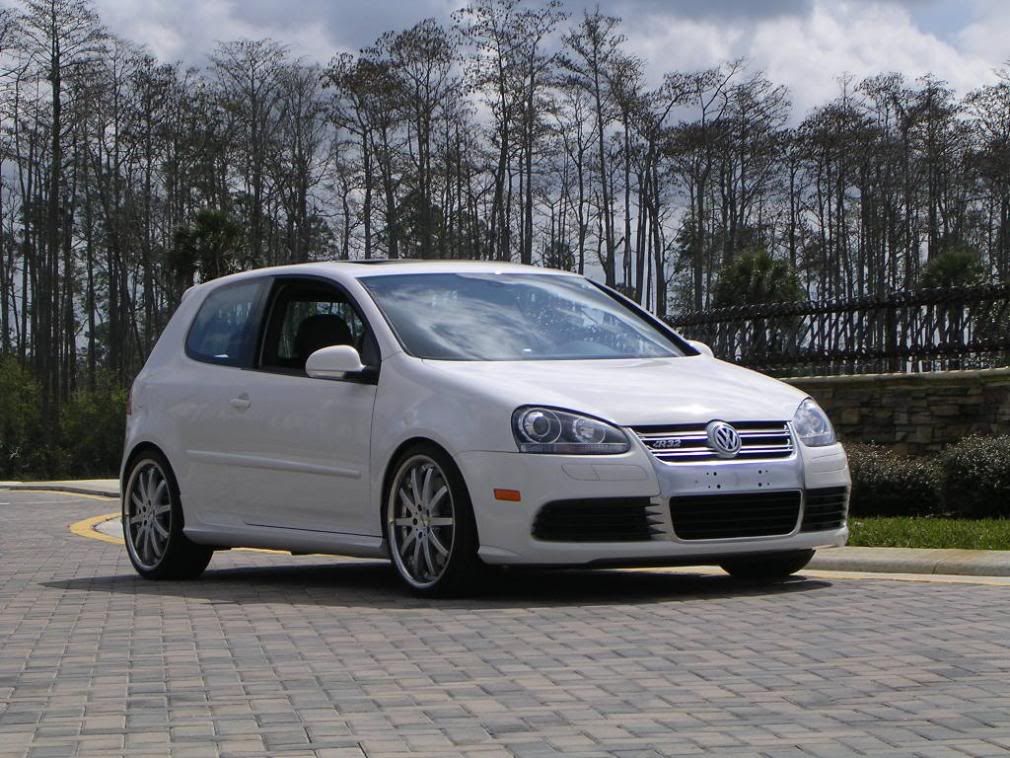New pics....Candy White R32 | GOLFMKV.com - VW GTI Forum / VW Rabbit ...
