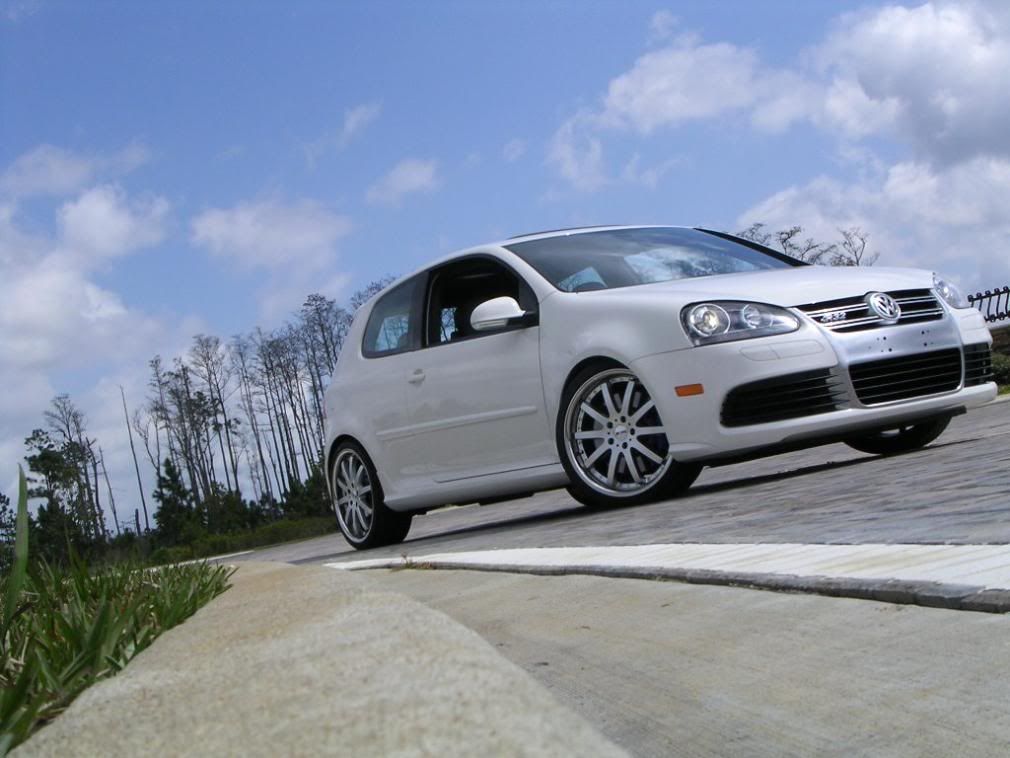 New pics....Candy White R32 | GOLFMKV.com - VW GTI Forum / VW Rabbit ...