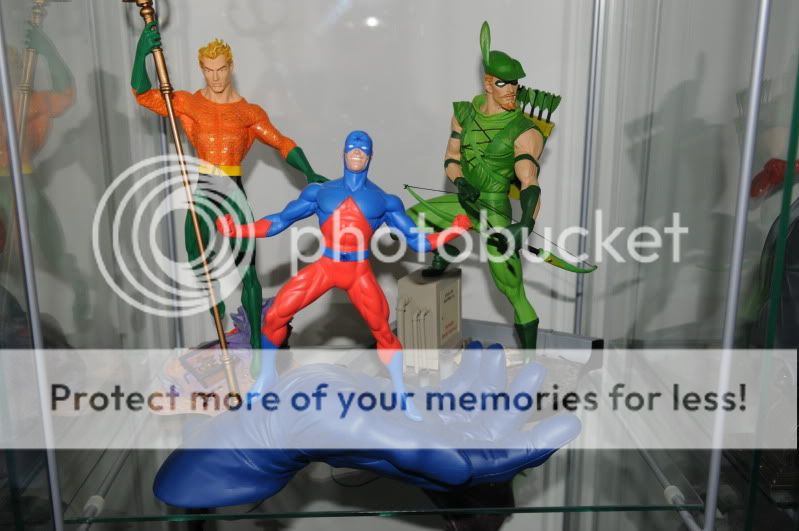 DCD Atom statue - repainted - Statue Forum