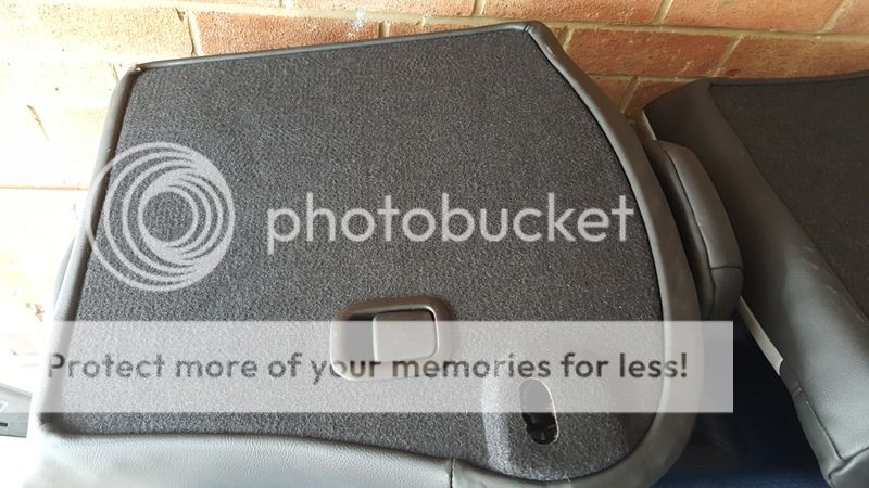 Two-tone grey R53 heated Recaro seats | MiniTorque.com